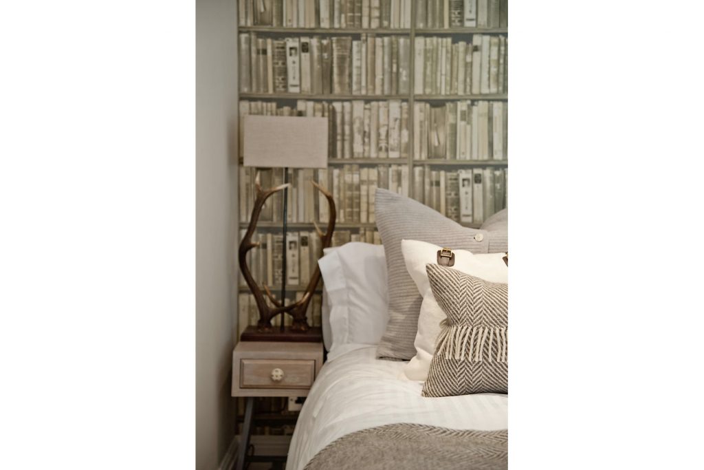 Design Box London - Interior Design - Chelsea Studio, SW3 - Bedroom ...